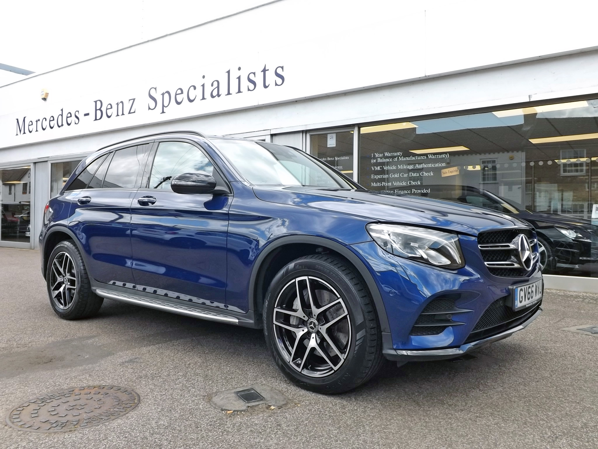 Simon Light Mercedes servicing in Hertford and Hertfordshire