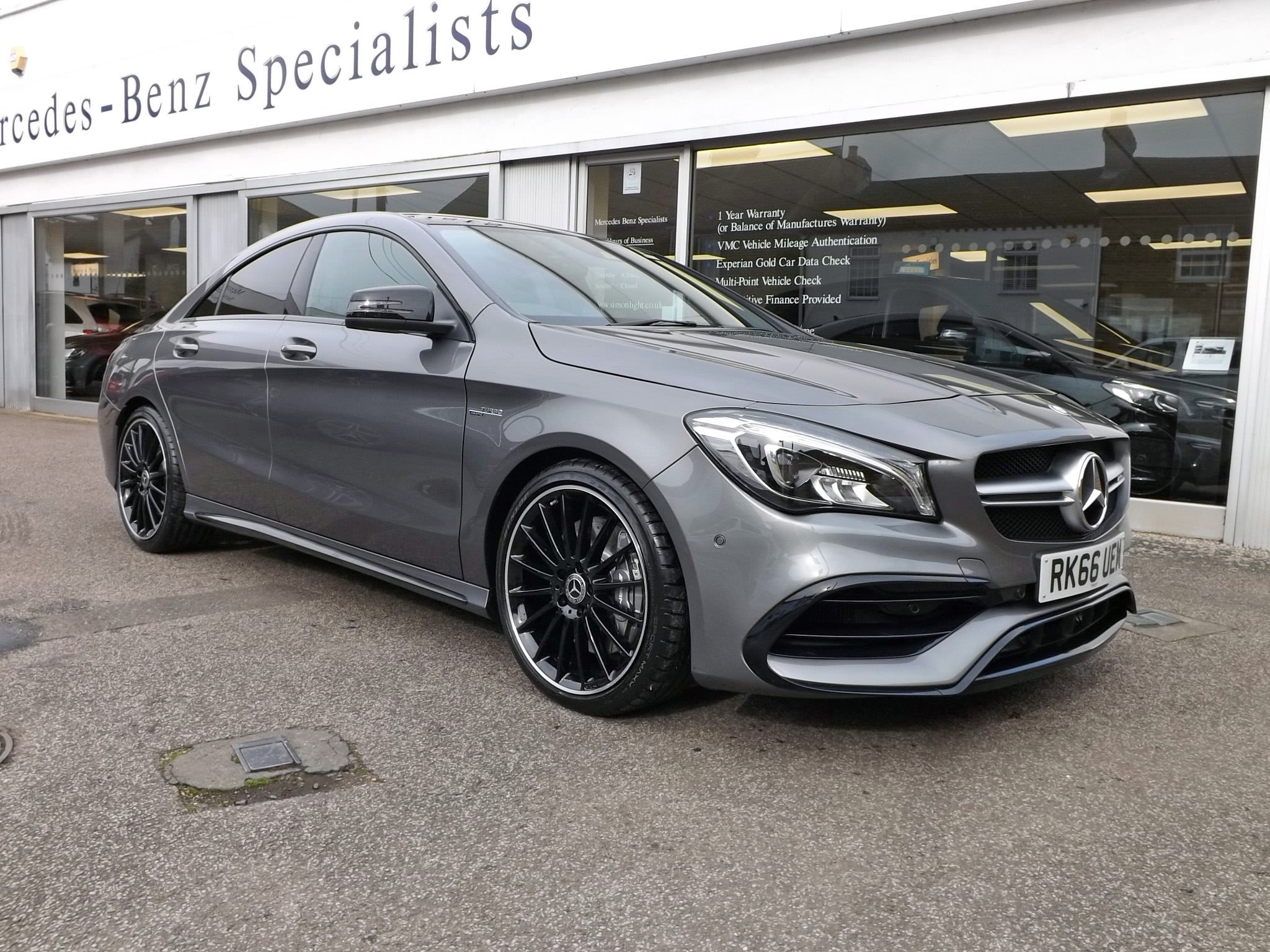 Simon Light Mercedes servicing in Hertford and Hertfordshire
