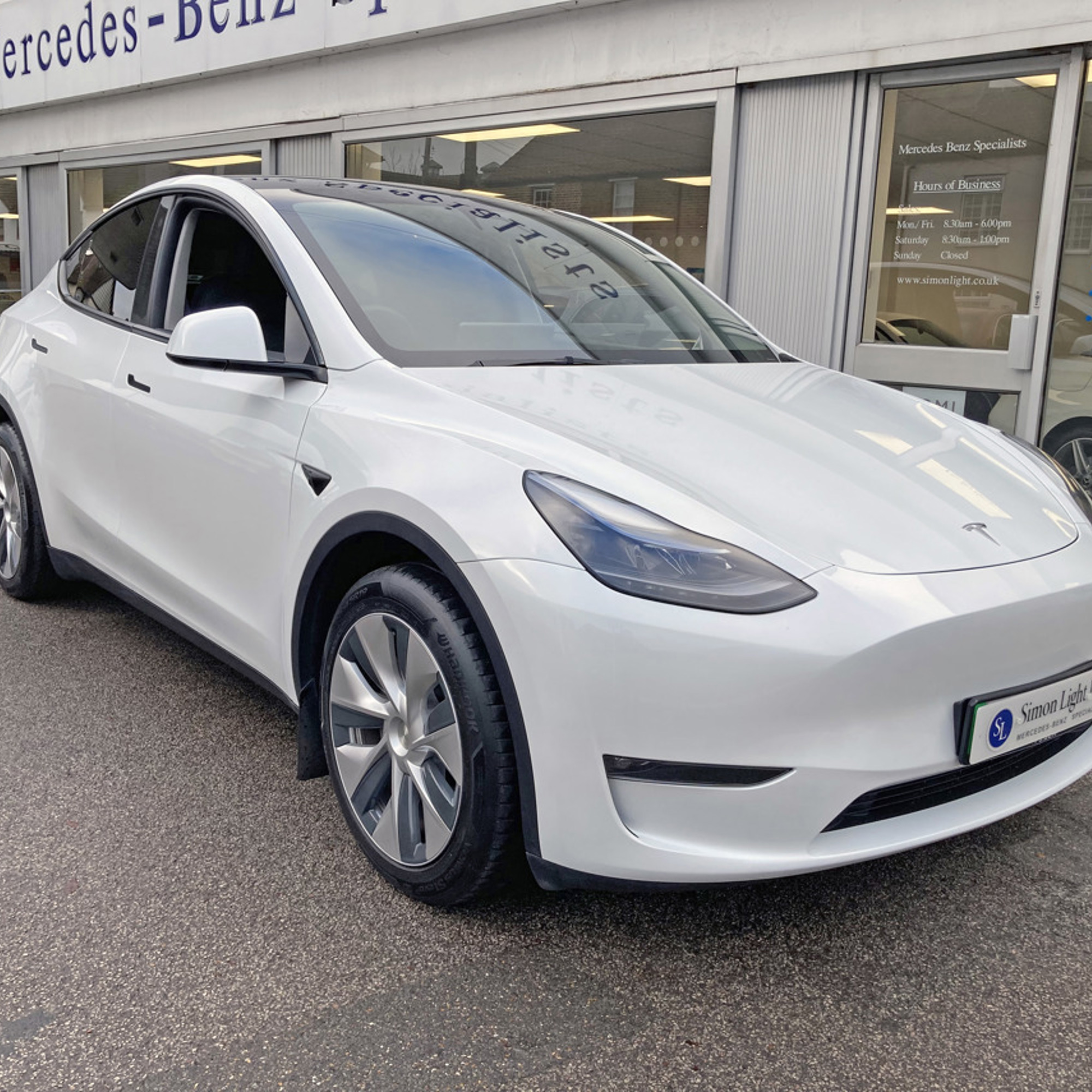 Tesla Model Y Long Range AWD (Electric) - Simon Light Mercedes ...
